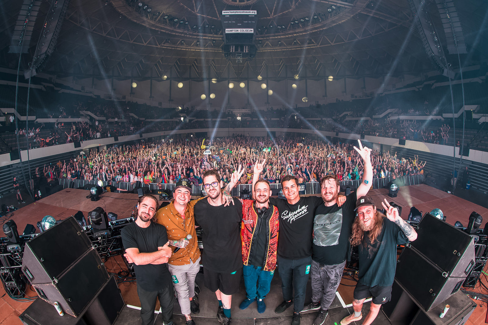 Family Pictures – Ganja White Night