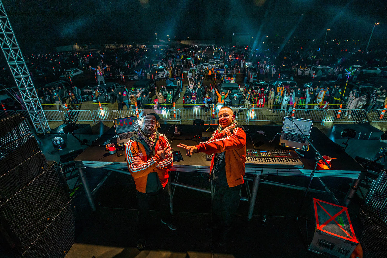 Family Pictures – Ganja White Night